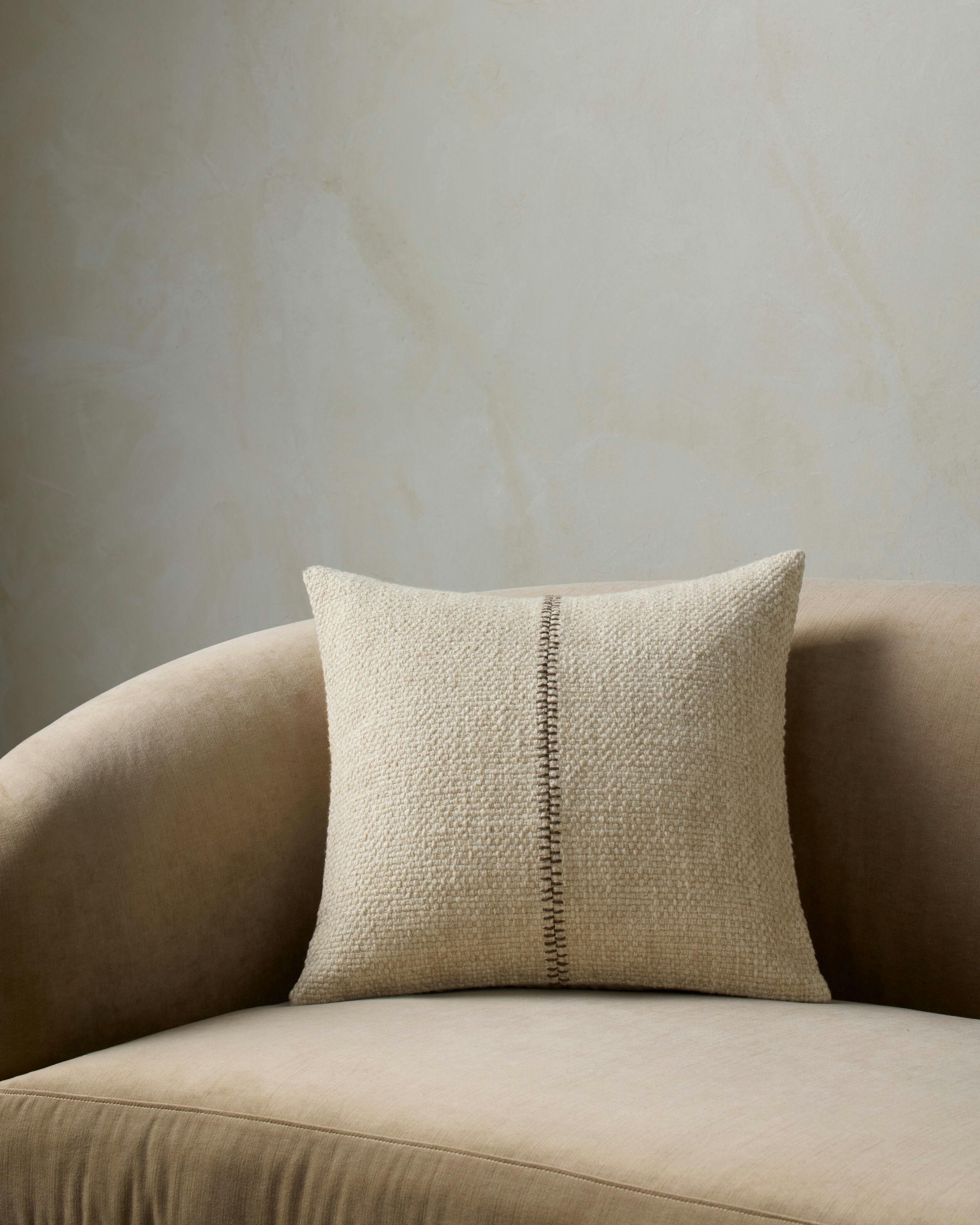 Elspeth Pillow | Joon Loloi