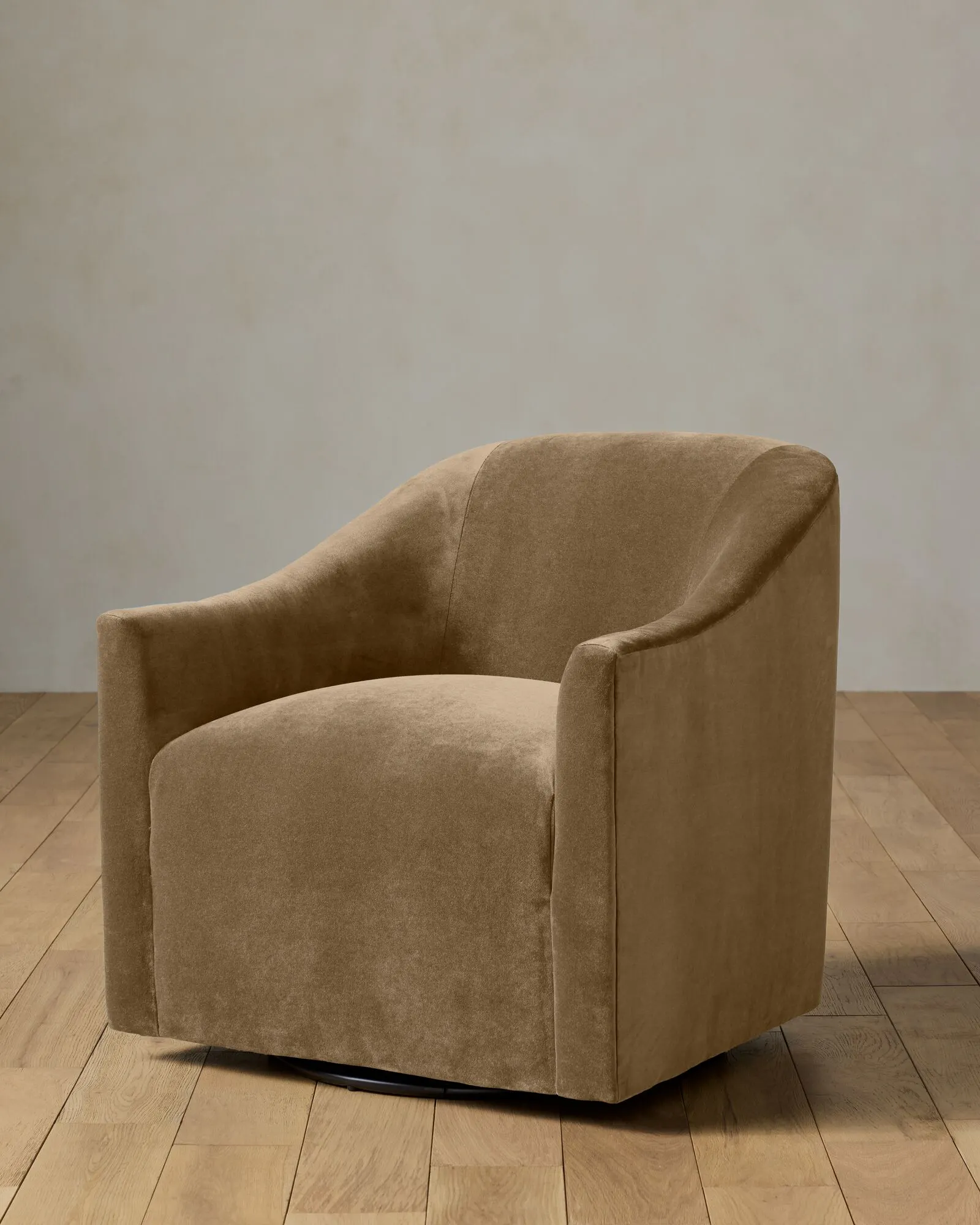 Burton Swivel Chair | Joon Loloi