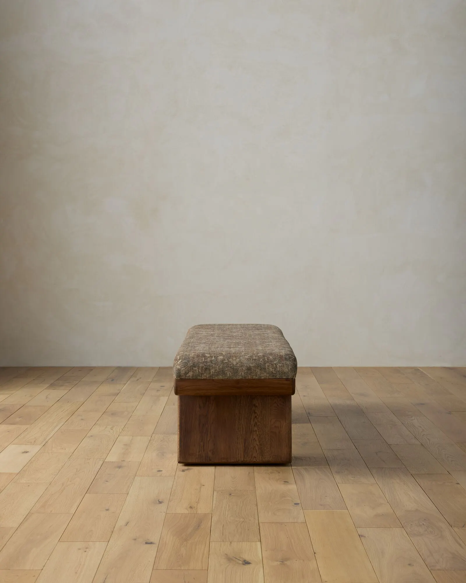 Kaden Bench | Joon Loloi