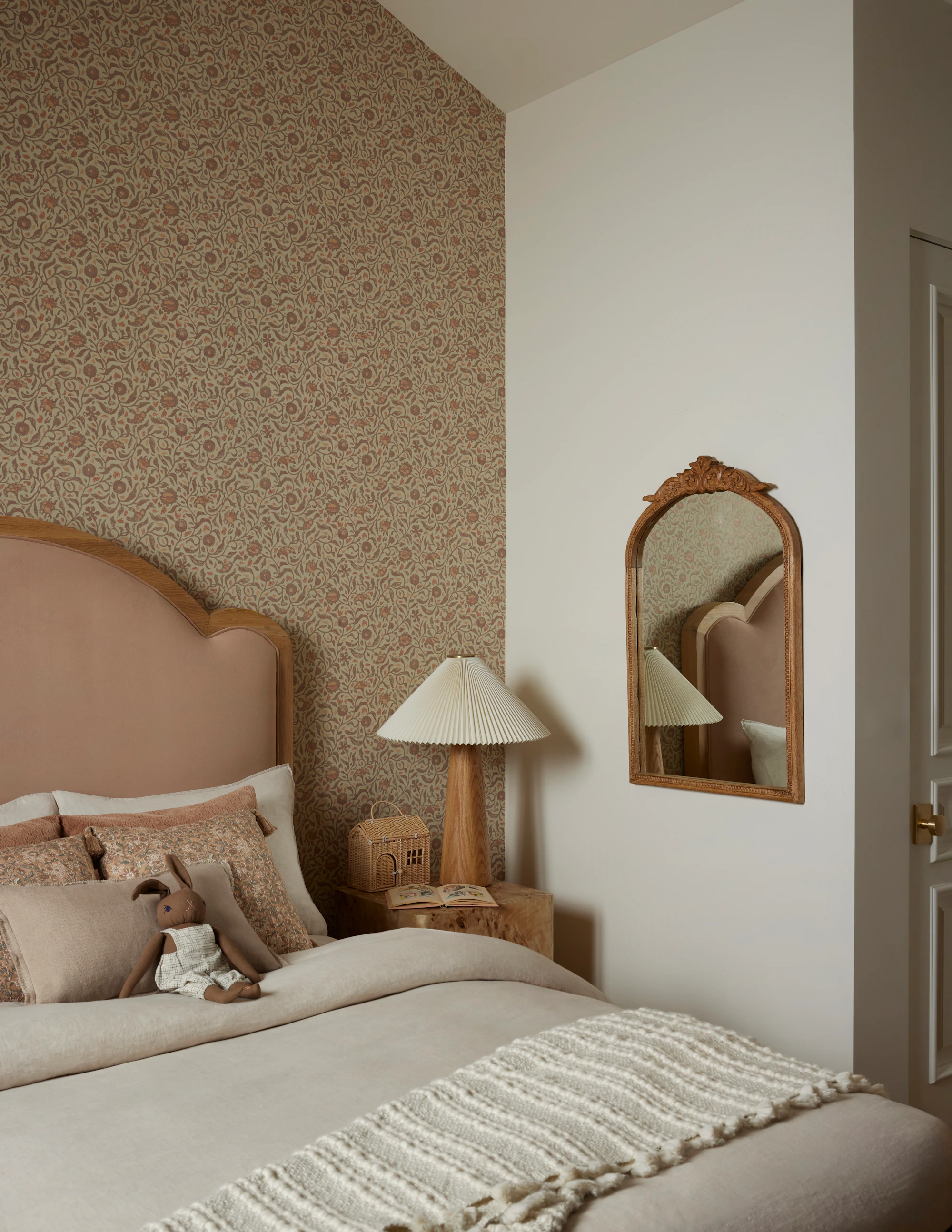 Vari Arched Wall Mirror | Joon Loloi