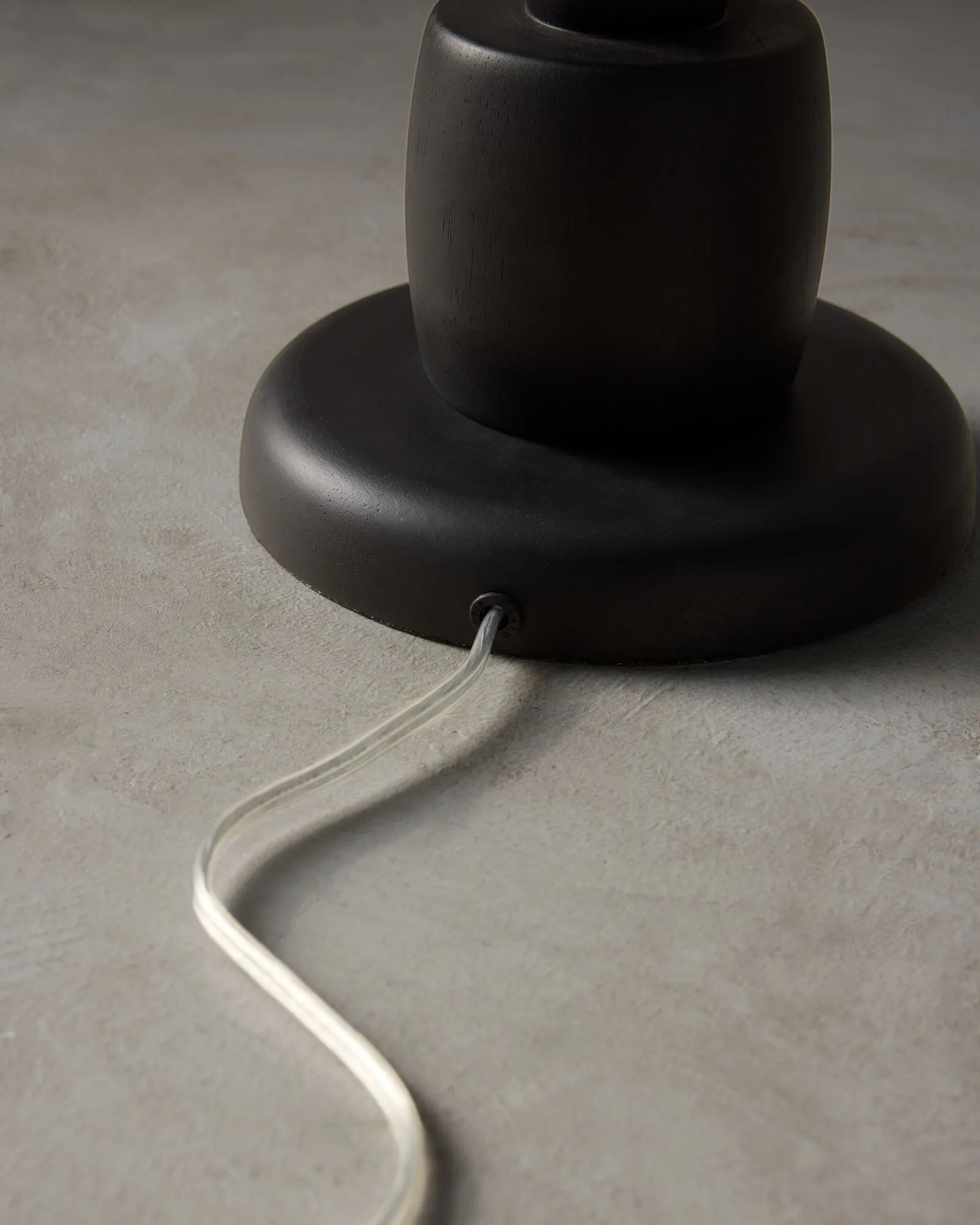 Gibson Table Lamp | Joon Loloi