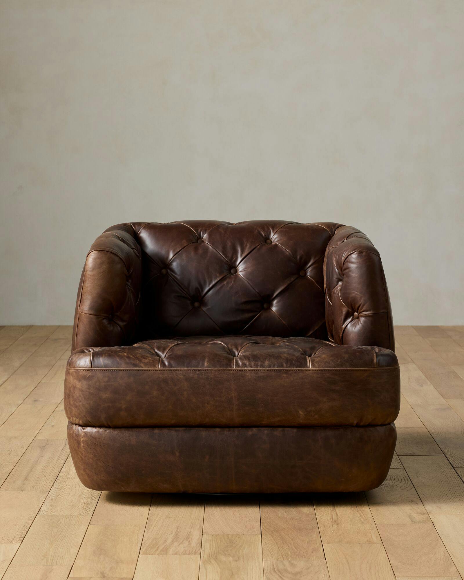 Pearce Chesterfield Swivel Chair | Joon Loloi
